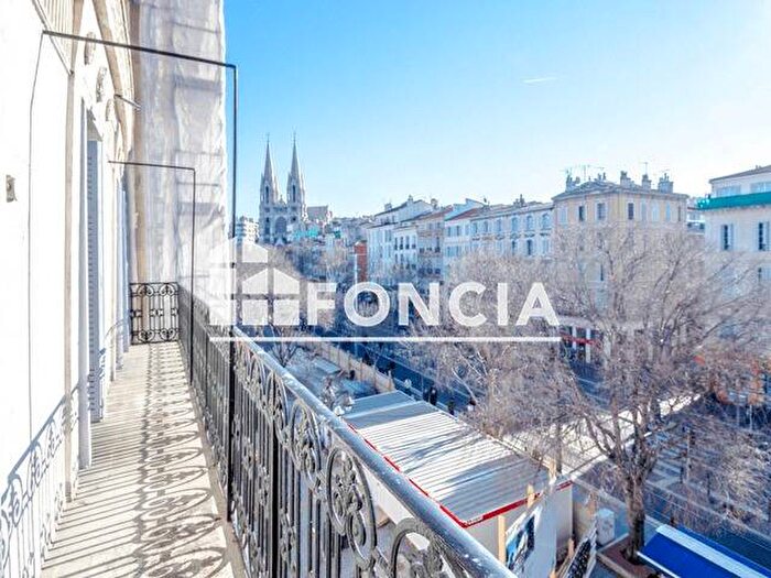 Appartement à louer - Le chapitre, Marseille er arrondissement - 3 pièces - 2 chambres