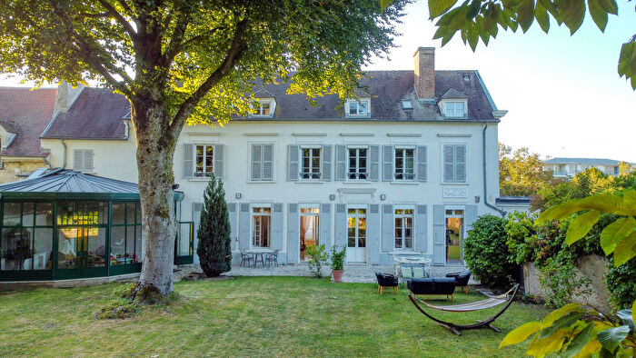 Maison à vendre - Meaux, Centre-ville, Cathédrale - 14 pièces - 5 chambres