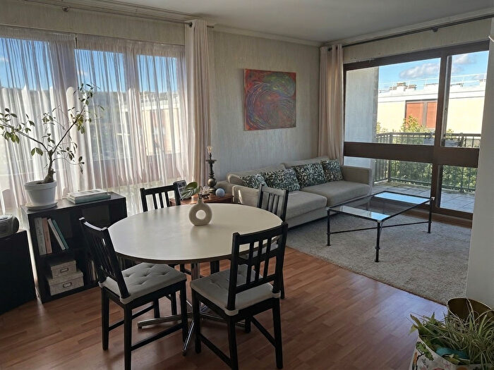 Fontenay-le-Fleury, Soleil Levant : Appartement 4 pièces à vendre