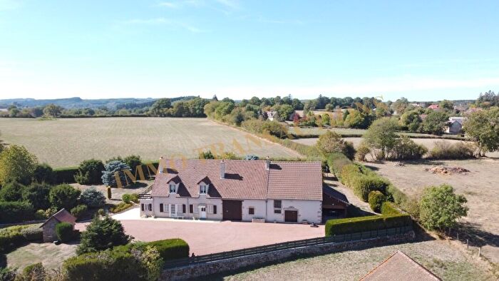 Maison 8 pièces à Saulieu, à vendre