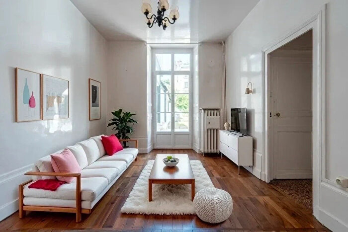 Maison à vendre - Blois, Centre-ville - 5 pièces - 3 chambres