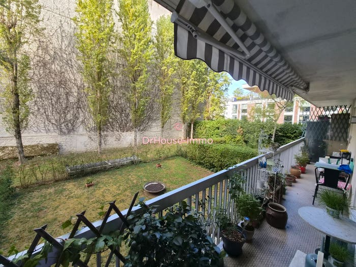 Appartement 3 pièces à Courbevoie, Hôtel de ville, à vendre