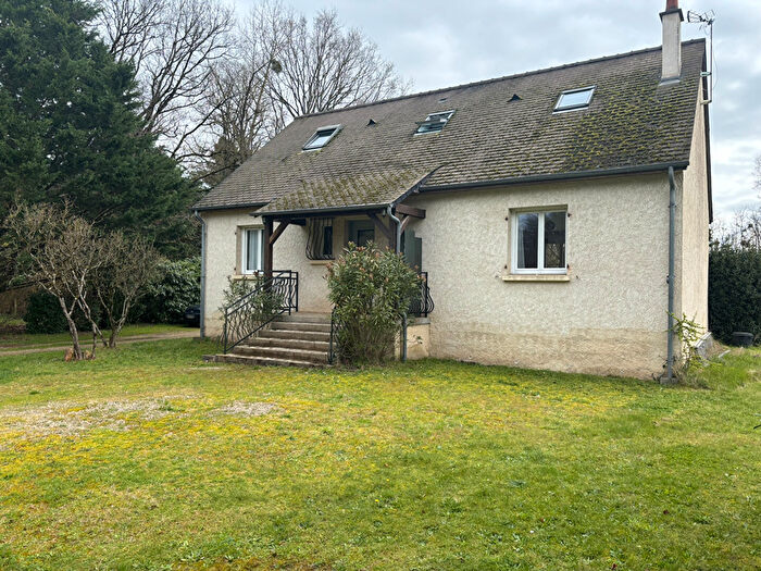 Maison à vendre - Savigny-en-Véron - 6 pièces - 4 chambres
