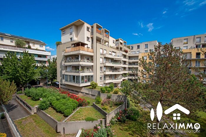 Appartement 3 pièces à vendre - Grenoble, Village Olympique