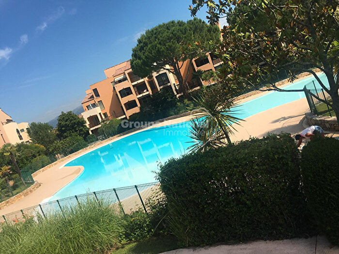 Appartement 1 pièce à Mougins, Centre-ville, Village, Tournamy, Le Val de Mougins, à vendre