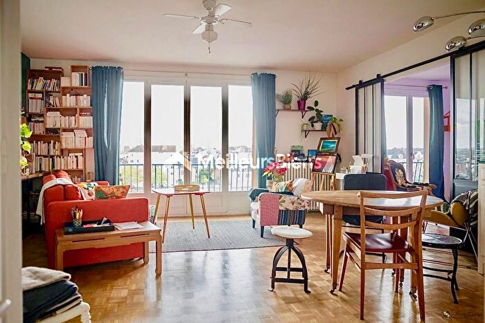 Appartement à vendre - Pontoise, Centre-ville - 5 pièces - 4 chambres