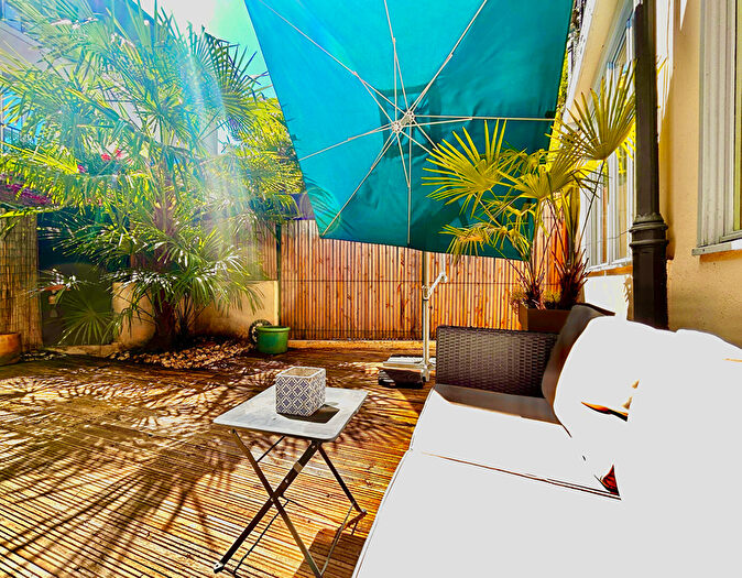 Appartement à vendre - Aix-les-Bains, Centre-ville - 4 pièces - 3 chambres