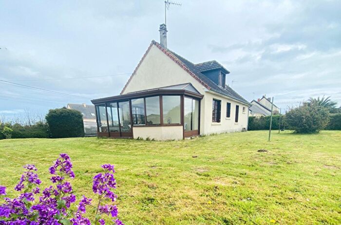 Maison à vendre - Saint-Vaast-la-Hougue - 4 pièces - 2 chambres