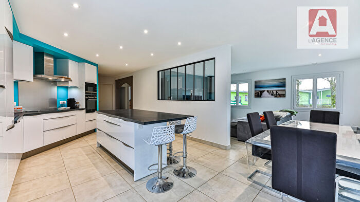 Maison à vendre - Coëx - 4 pièces - 3 chambres