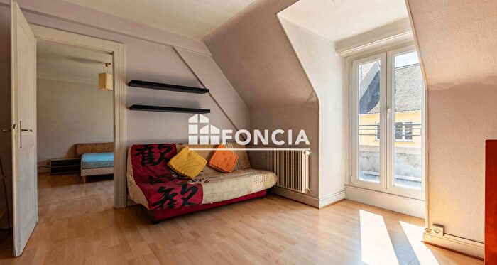 Appartement 2 pièces à Strasbourg, Neudorf, Etoile, Gare, Schluthfeld, à vendre