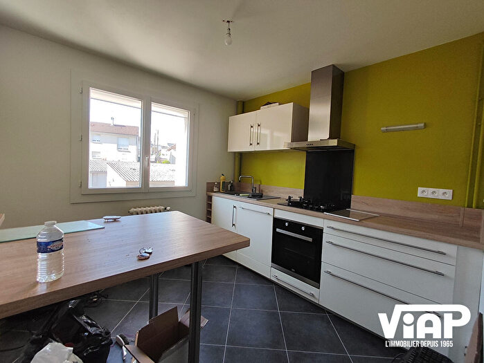 Appartement à louer - Limoges, CHU - 3 pièces - 2 chambres