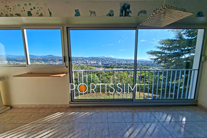 Appartement à vendre - Saint-Laurent-du-Var, Jacquons, Plateaux Fleuris - 5 pièces - 3 chambres