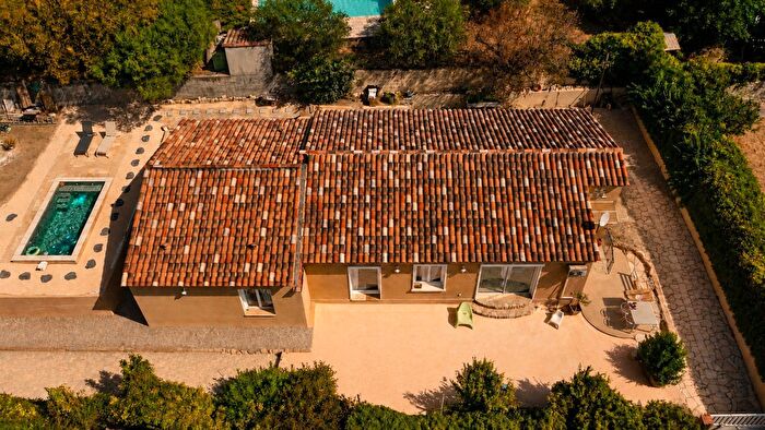 Maison 5 pièces à Draguignan, Centre-ville historique, à vendre