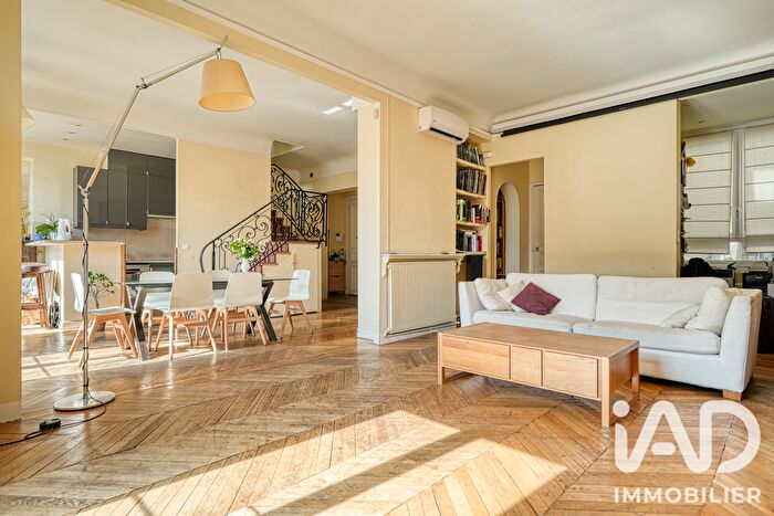 Paris 8ème, Mairie : Appartement 7 pièces à vendre