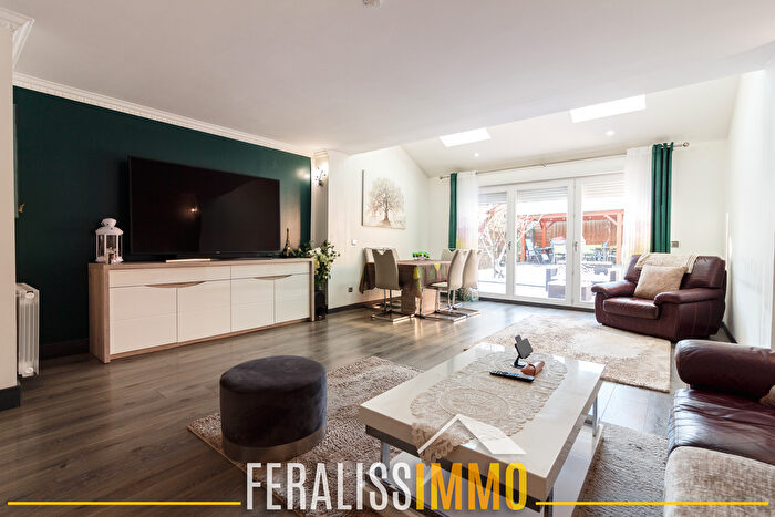 Maison à vendre - Jouy-le-Moutier, Merisiers, Ecancourt, Côte-des-Carrières, Tremblays - 5 pièces - 3 chambres