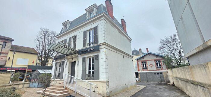 Houilles, Centre-ville - Maison 9 pièces à vendre