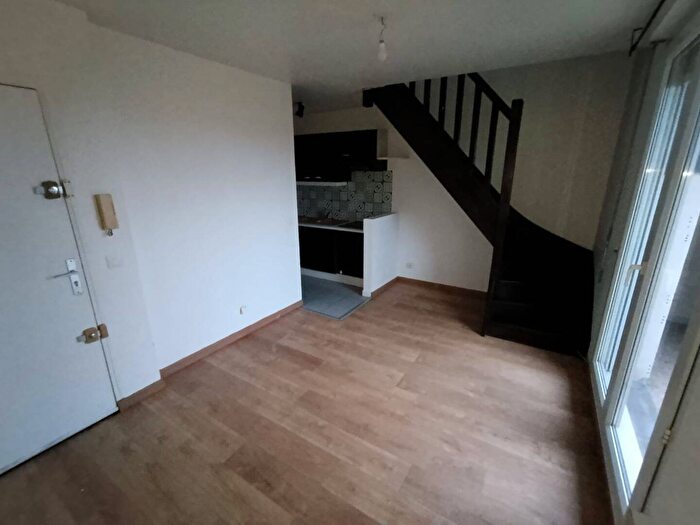 Bois Notre Dame, Pontault-Combault : Appartement 2 pièces à louer