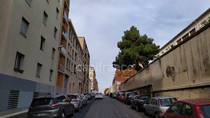 Appartement à vendre - Marseille e , Belle de Mai - 3 pièces - 2 chambres