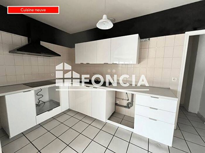 Appartement à louer - Teyssère, Saint-Martin-dHères - 4 pièces - 3 chambres