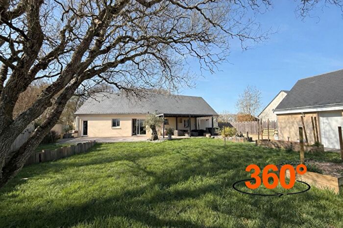 Maison à vendre - Villeperdue - 8 pièces - 6 chambres