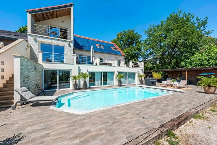 Maison à vendre - Linas - 12 pièces - 6 chambres