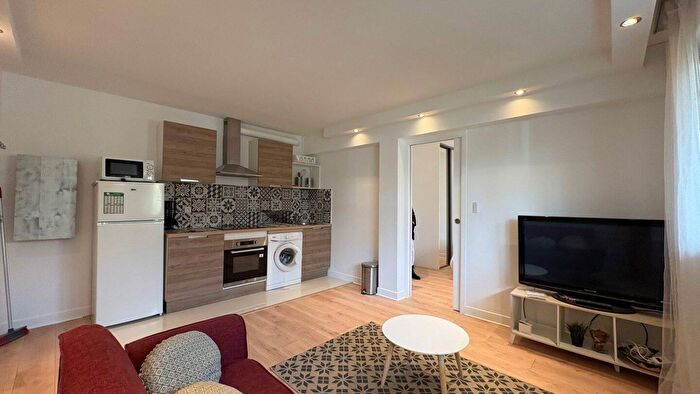 Appartement à louer - Maisons-Laffitte - 2 pièces - 1 chambre