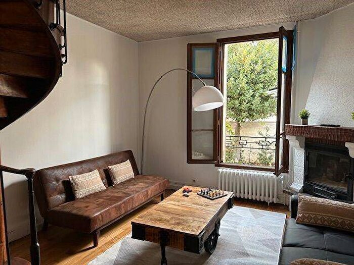 Maison à louer - Espaces Jeunes, Issy-les-Moulineaux - 5 pièces - 4 chambres