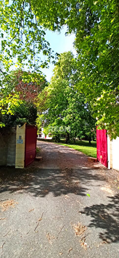 Maison 7 pièces à vendre à Bourges, Aéroport, Vauvert, Pierrelay, Pissevieille