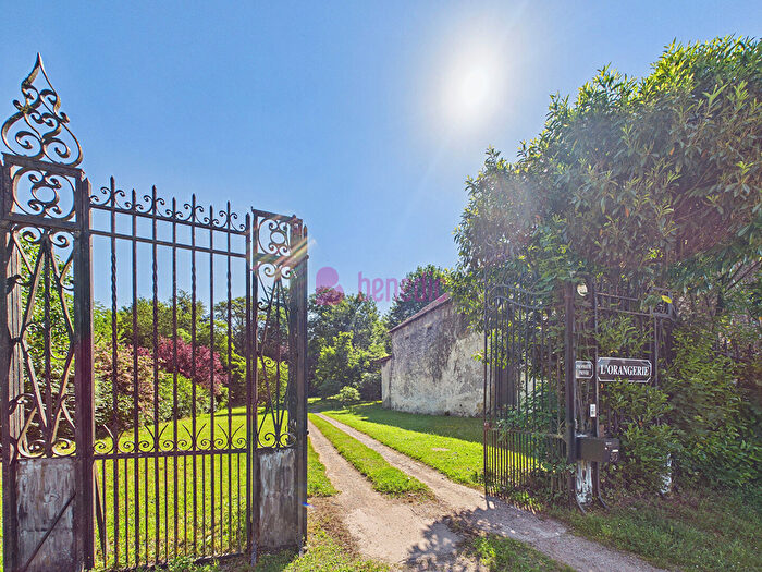Maison 10 pièces à vendre - Courcelles-Chaussy