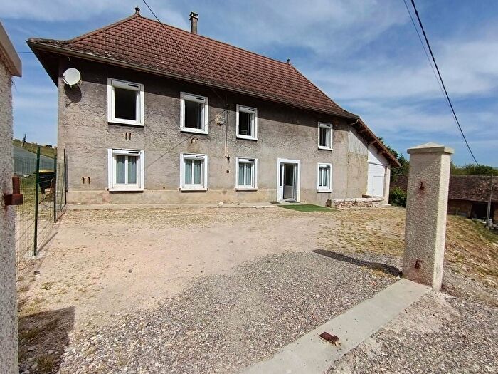 Maison à louer - Saint-Sorlin-de-Morestel - 5 pièces - 3 chambres