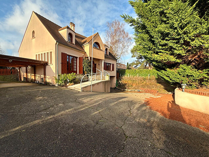 Maison à vendre - Magny-les-Hameaux - 7 pièces - 4 chambres