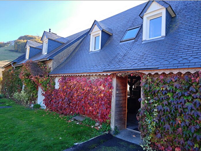 Maison à vendre - Campan - 6 pièces - 5 chambres