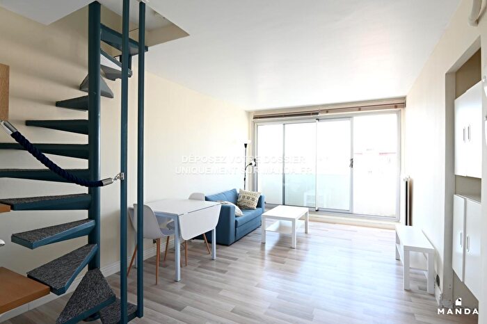 Puteaux, Centre-ville - Appartement 2 pièces à louer