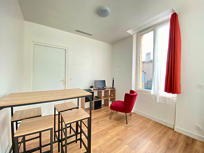 Appartement à louer - Poitiers, Trois Cités - 2 pièces - 1 chambre