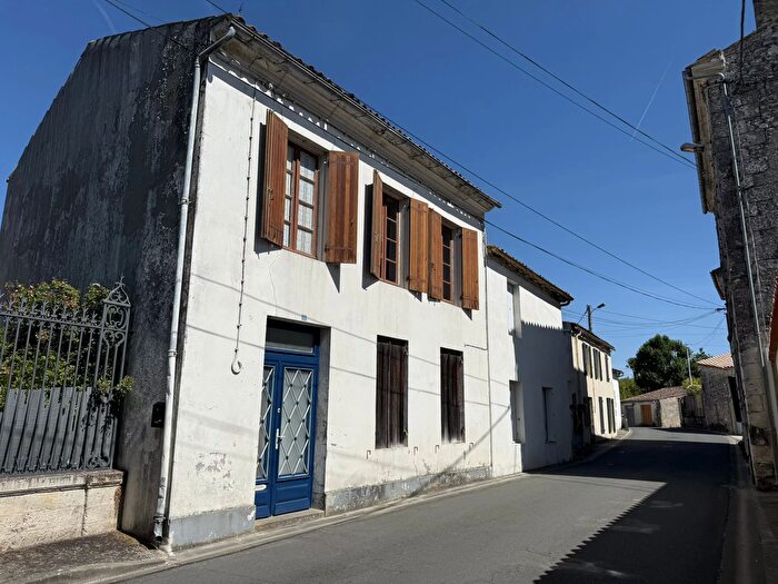 Saint-Fort-sur-Gironde : Maison 6 pièces à vendre