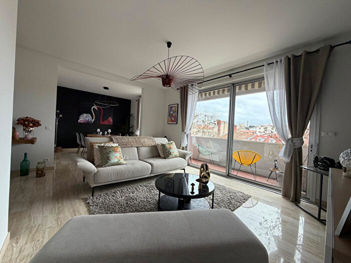 Appartement à vendre - Saint-Étienne, La Métare, Le Portail Rouge, Fauriel, Villeboeuf - 4 pièces - 2 chambres