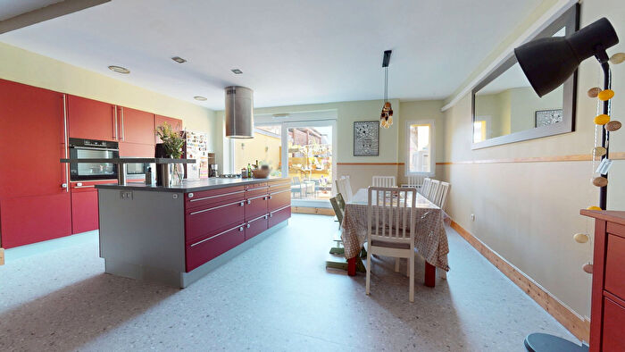 Metzervisse : Maison 9 pièces à vendre