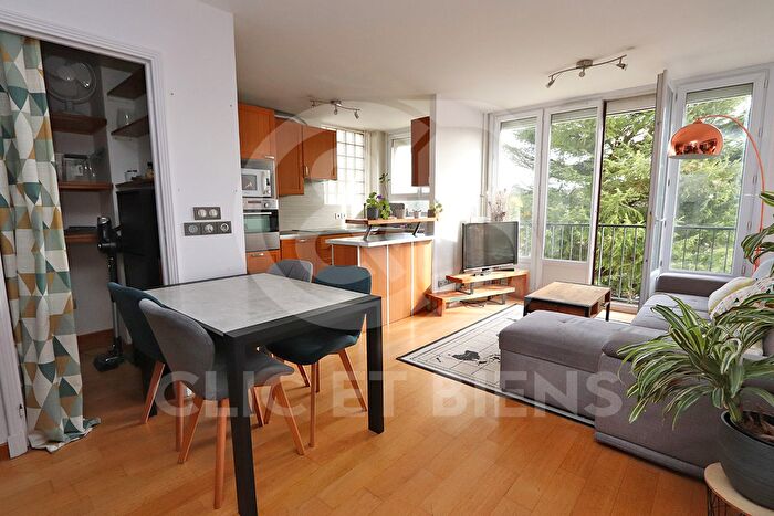 Appartement à louer - Viroflay, Haras - 3 pièces - 2 chambres