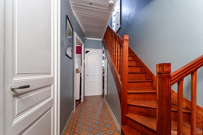 Maison à vendre - Tours - 7 pièces - 4 chambres