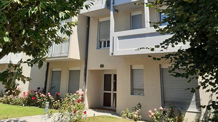 Appartement à louer - Troyes, Cathédrale - 1 pièce