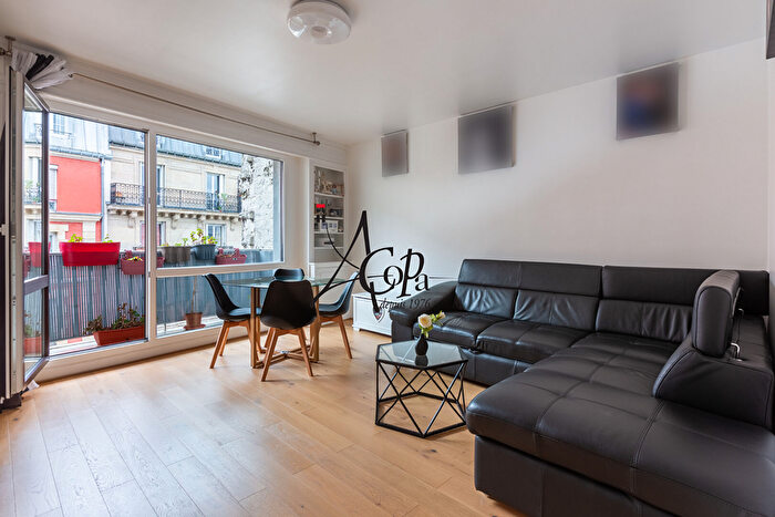 Appartement à vendre - Paris e , Simplon, Poissonniers - 2 pièces - 1 chambre