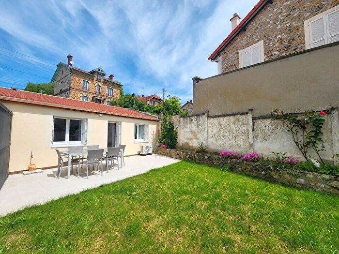 Maison à louer - Nord, Thorigny-sur-Marne - 2 pièces - 1 chambre