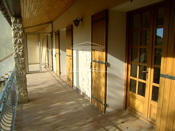 Appartement à louer - Sorgues, Centre-ville - 3 pièces - 2 chambres