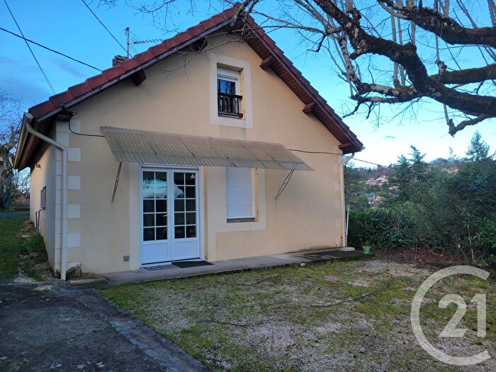 Maison à louer - Sarlat-la-Canéda - 2 pièces - 2 chambres