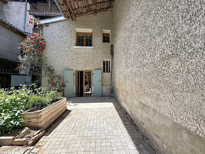 Maison 4 pièces à Chalamont, à vendre