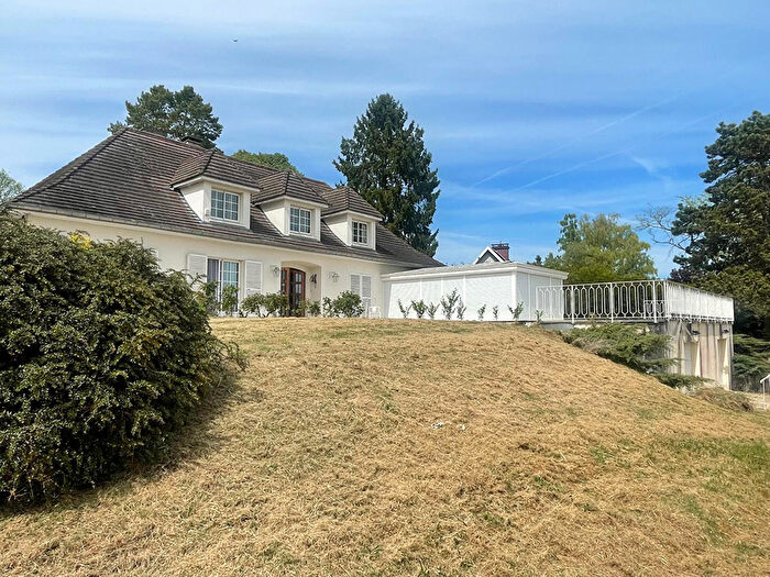 Maison 9 pièces à Château-Thierry, Centre-ville, à vendre