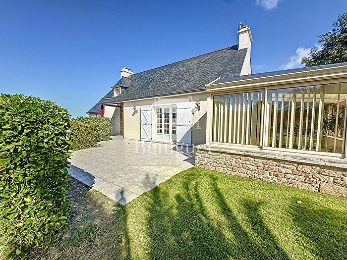 Maison à louer - Ploudalmézeau - 5 pièces - 3 chambres