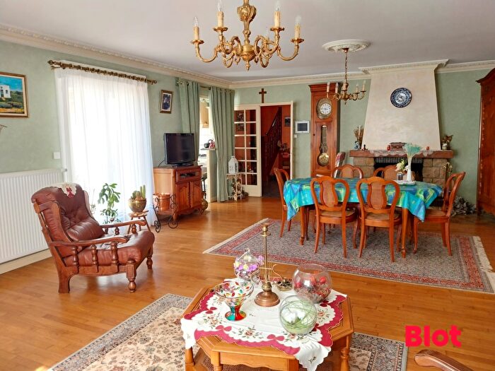 Balazé - Maison 7 pièces à vendre