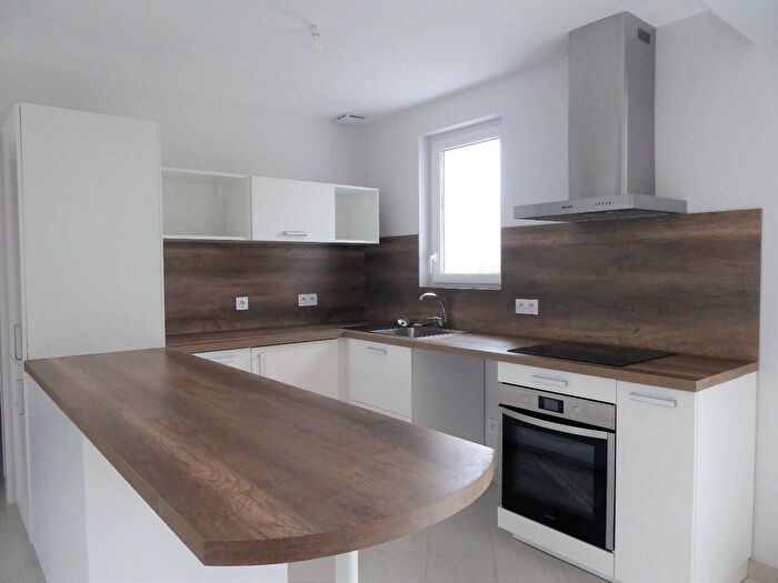 Maison 5 pièces à louer - Nercillac