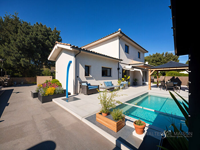Maison 7 pièces à Lanton, à vendre